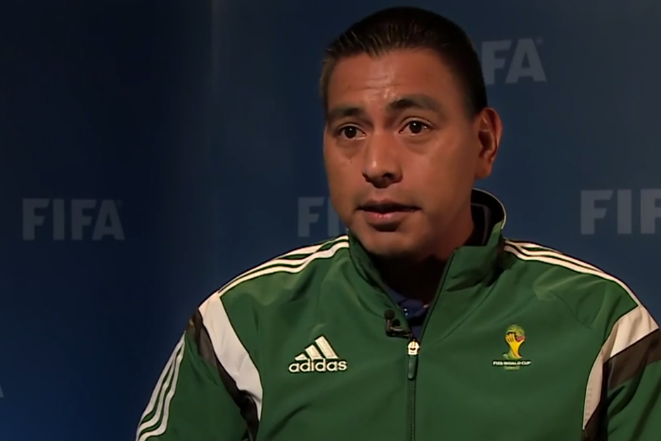 Walter López arbitro guatemalteco en el Mundial Brasil 2014 ...