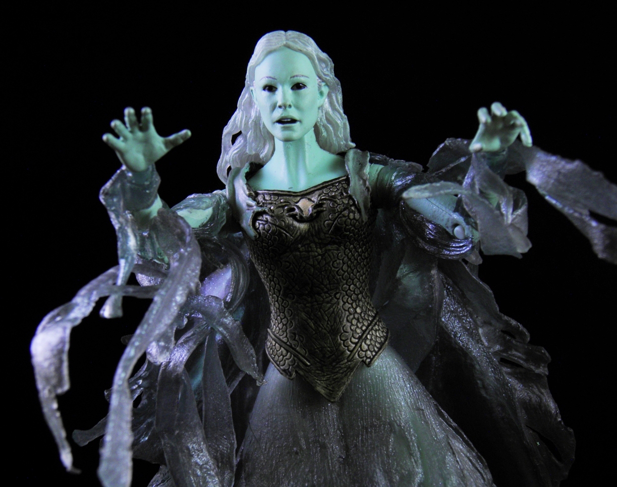 She's Fantastic: Lord of the Rings GALADRIEL ENTRANCED!