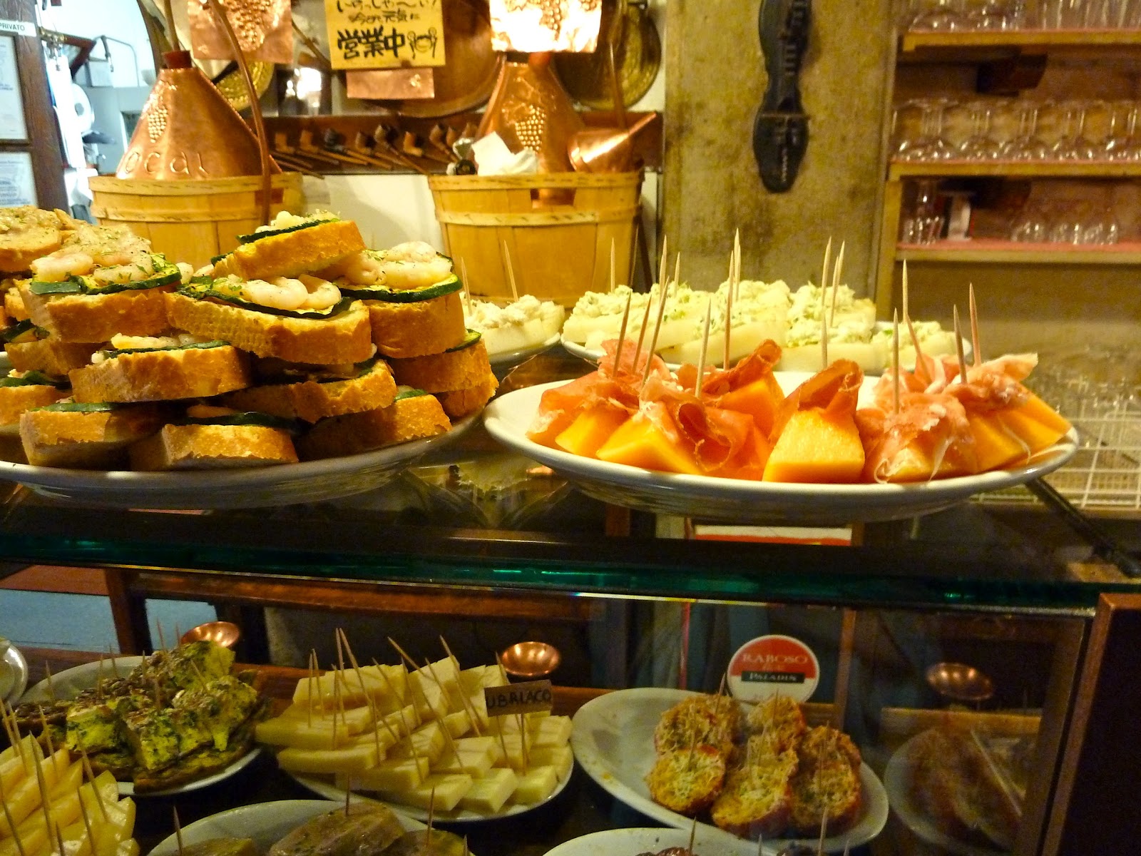 Exploring Italy: Cicchetti, Another Eating Option for Venice