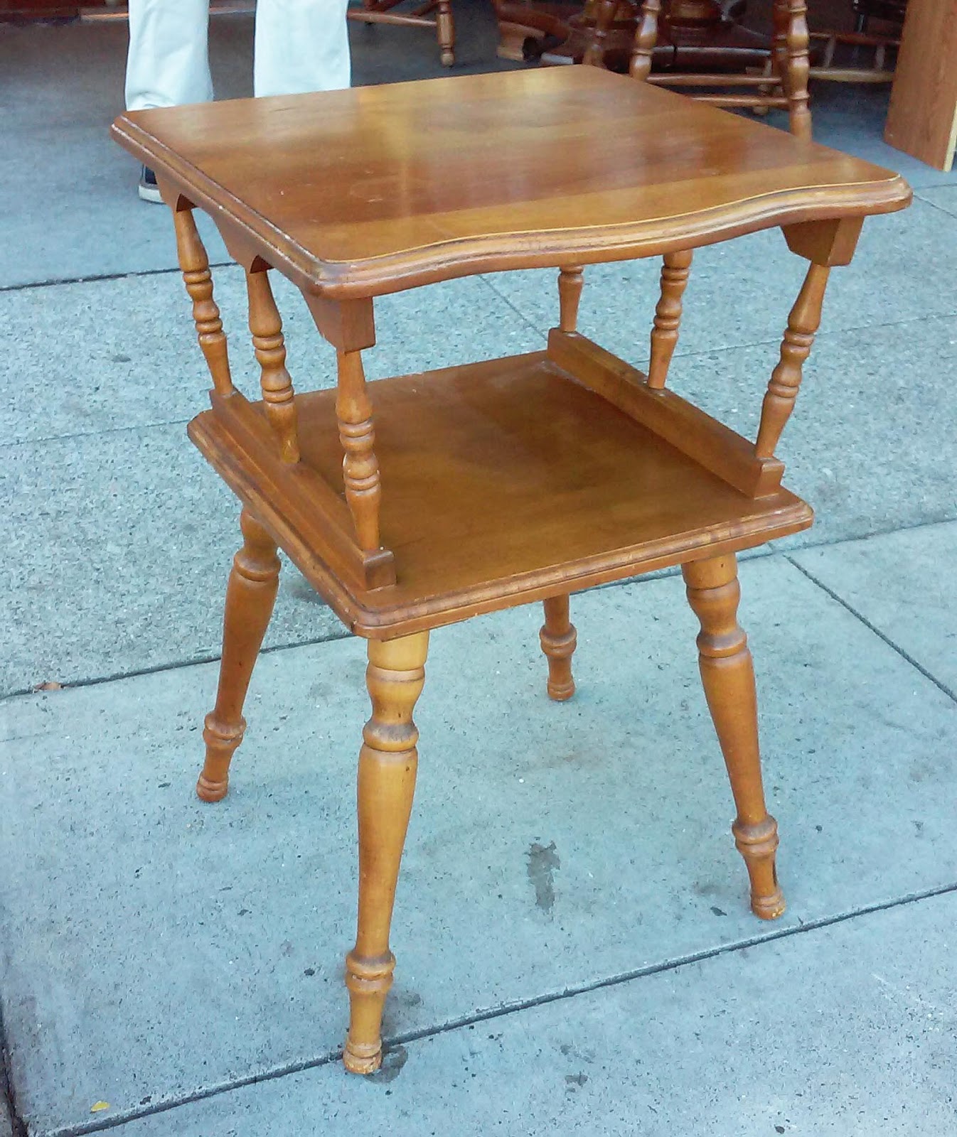 UHURU FURNITURE & COLLECTIBLES: SOLD Colonial Maple End Table - $30