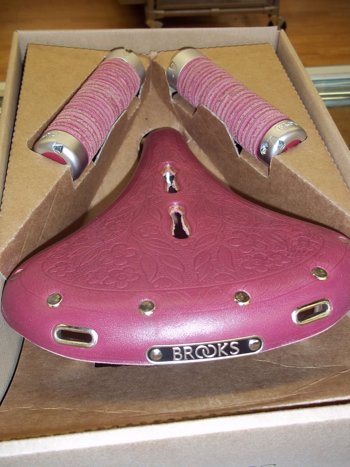 Piedmont Velo Sports: Brooks Pink B18 Lady with Matching Brooks Leather ...