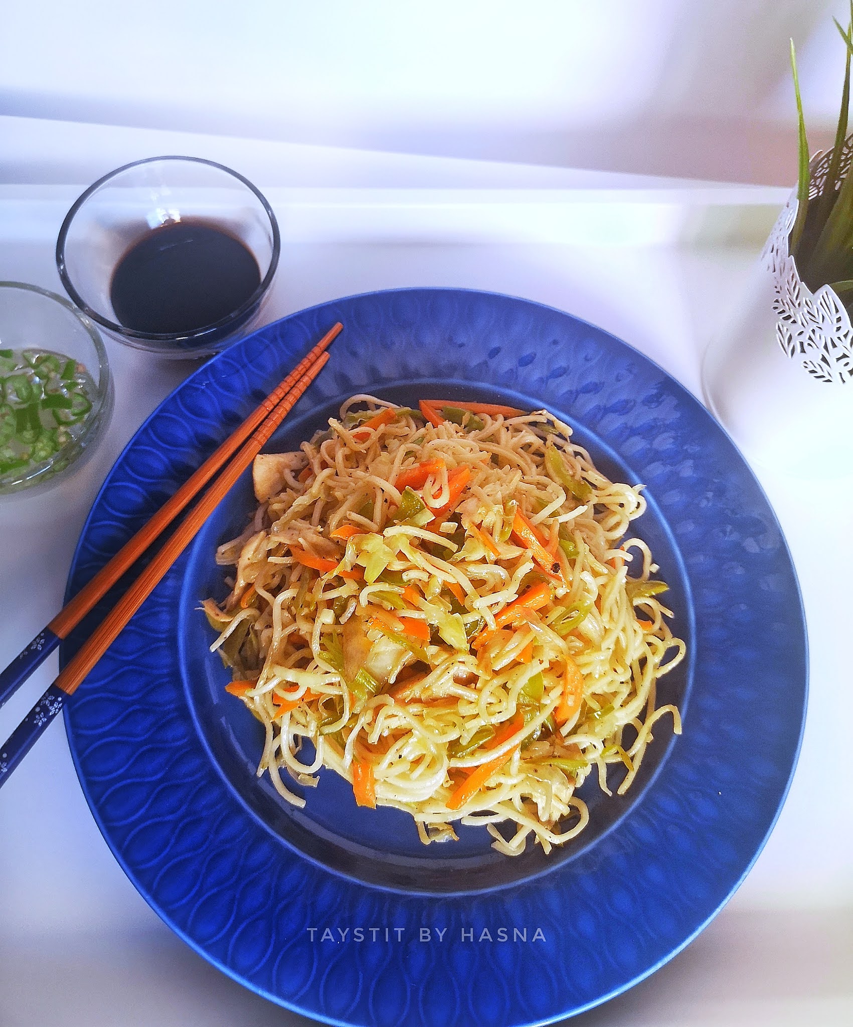 Taystit by Hasna: Chicken Hakka Noodles