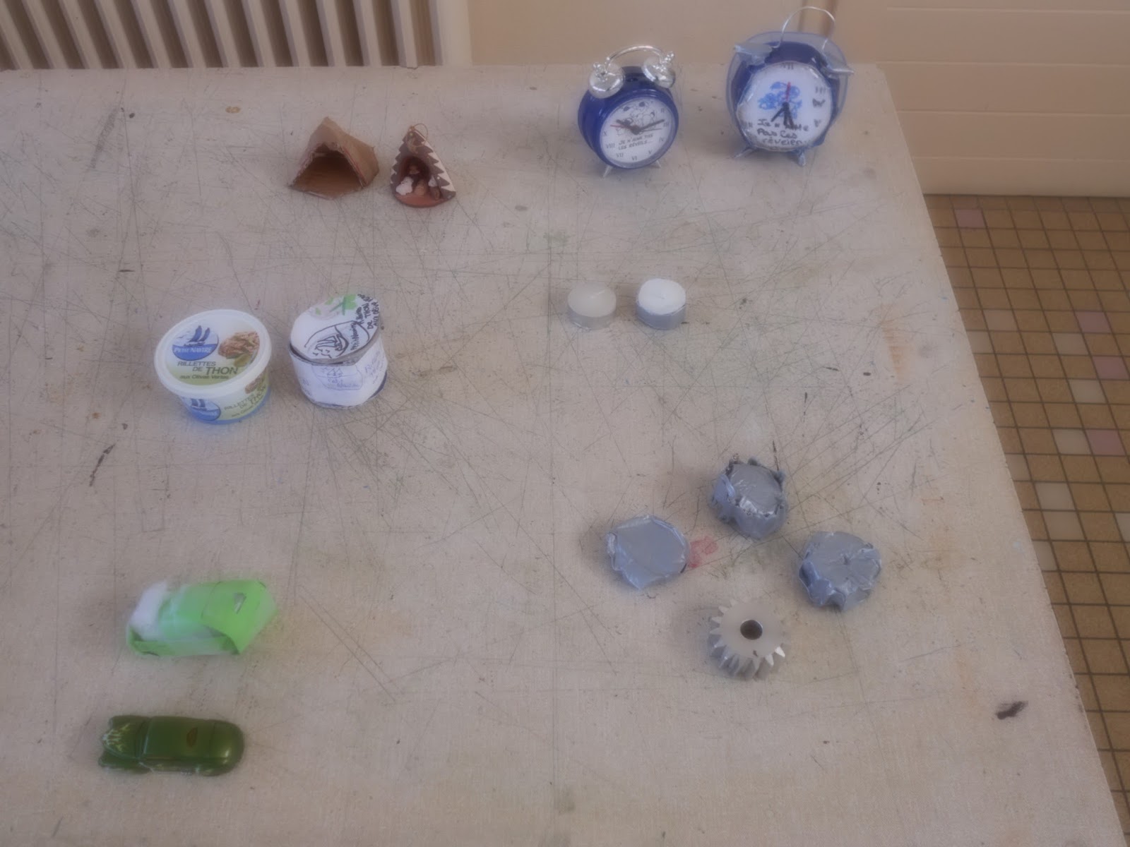 Les Arts Plastiques au Collège Sainte Marie: Un vrai-faux objet. 6è.