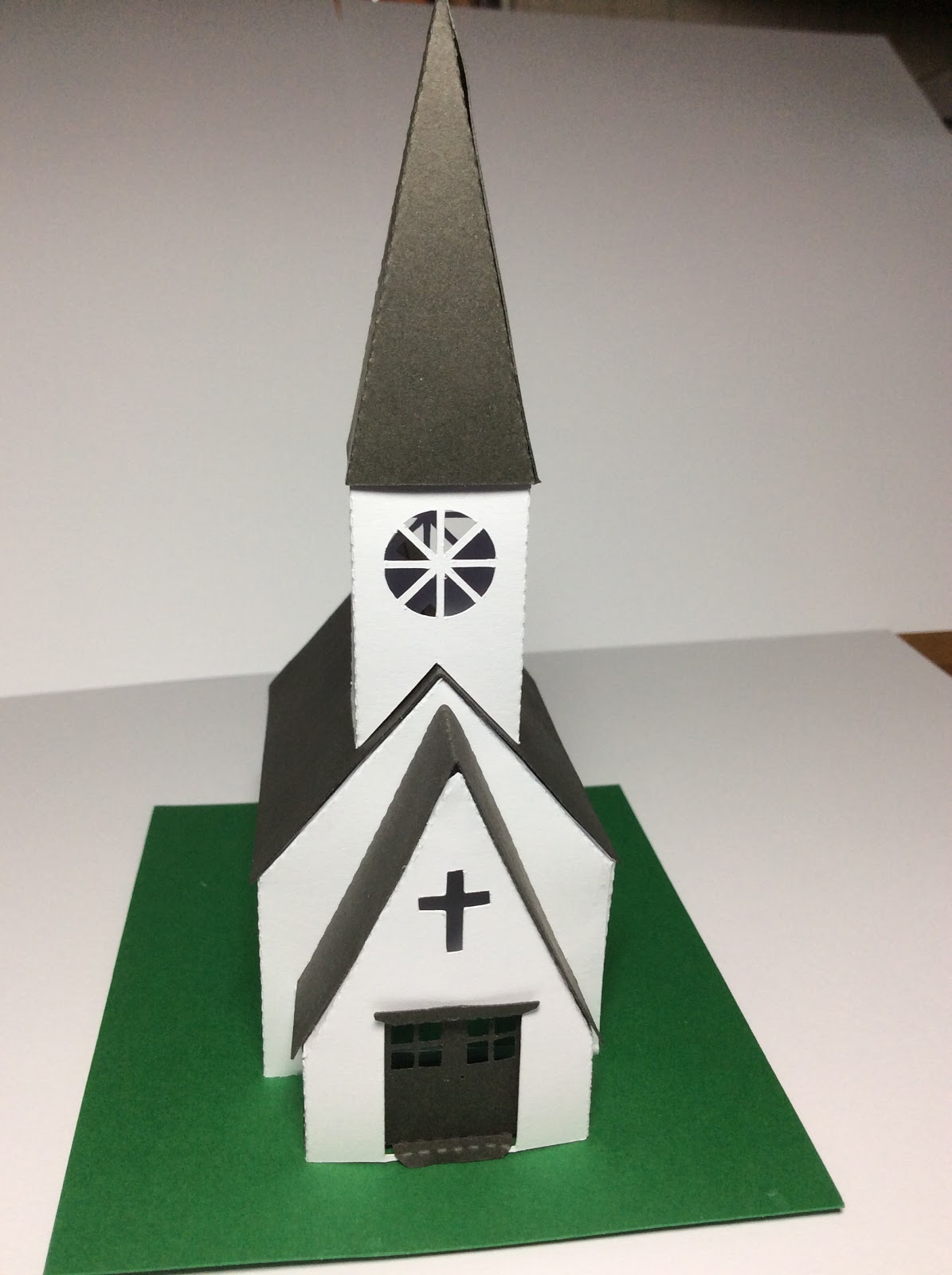 Papercrafts and other fun things: Miniature House #9 - Church with a ...