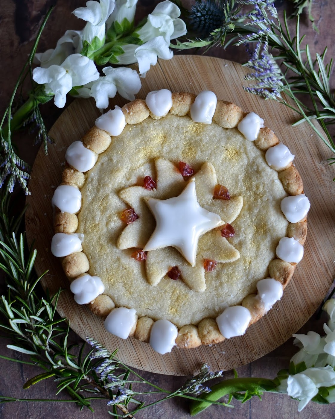 12 Historical Recipes for a Tudor Christmas Feast