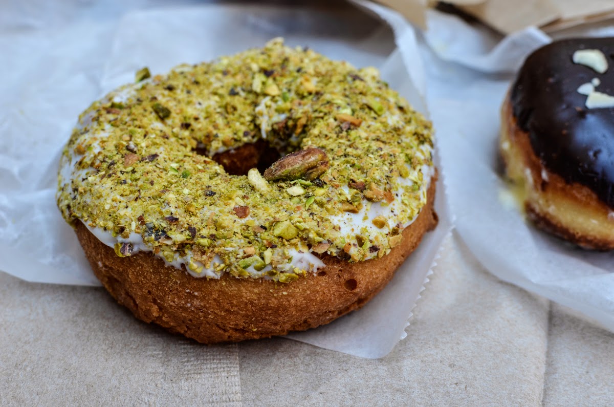 Han + Diana Eats! A Food Blog: The Doughnuts of Chicago: Firecakes, Do ...
