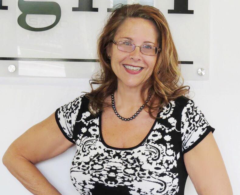 Lindquistics the Musings of Marian Lindquist: Beautiful and Shallow