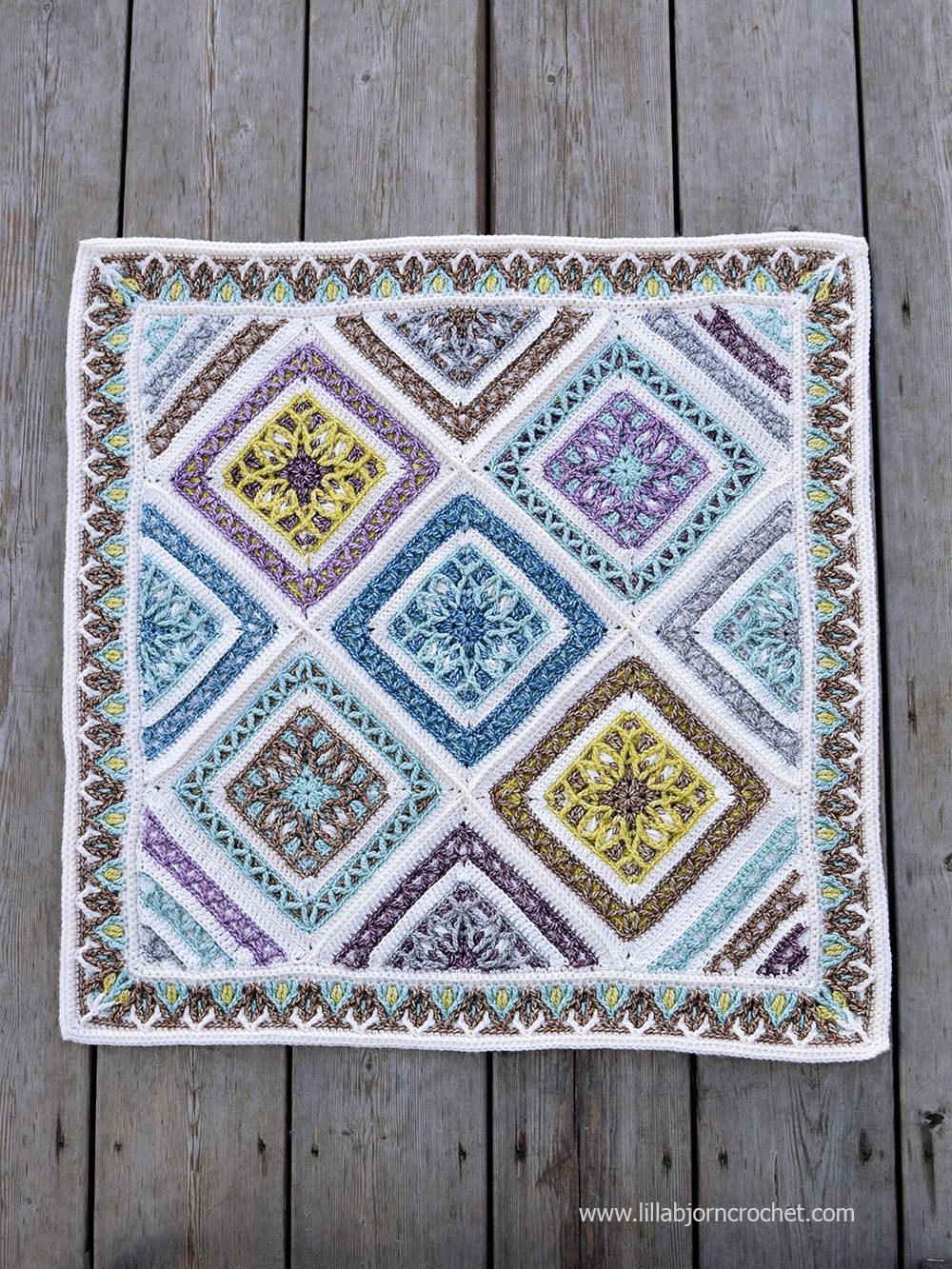 Labyrinth Blanket make-a-long | LillaBjörn's Crochet World