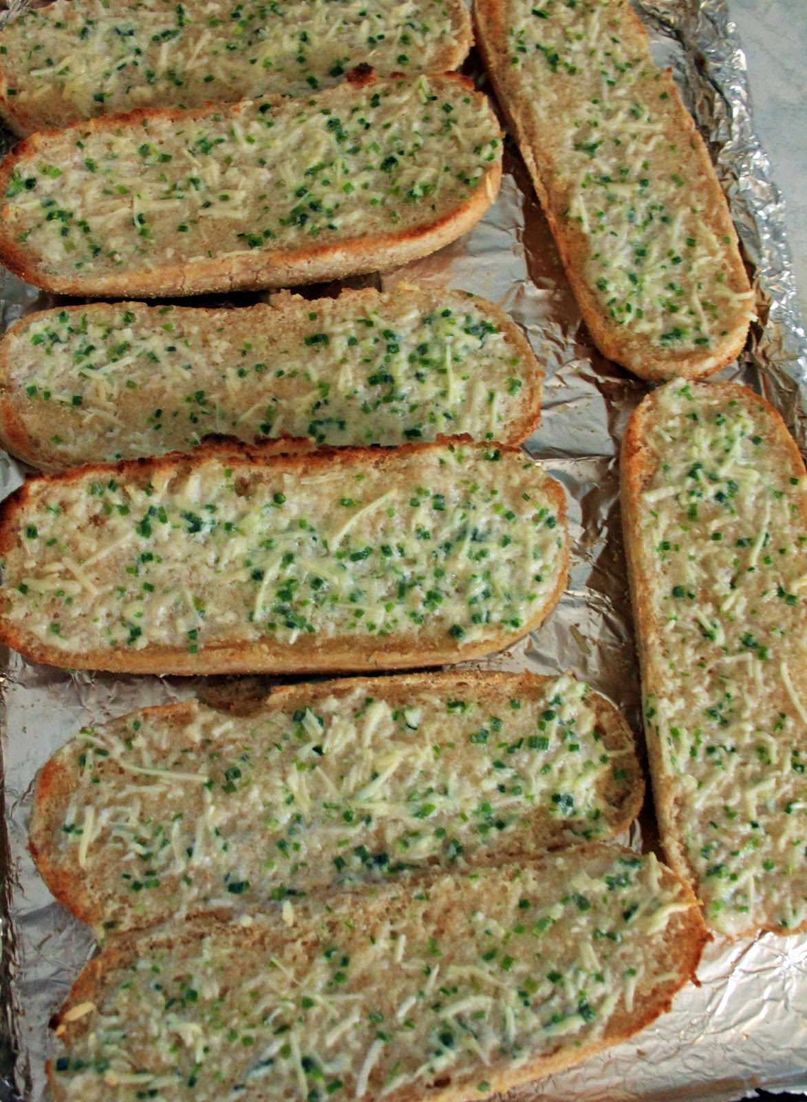 Jo and Sue: Cheesy Garlic Bread Burger
