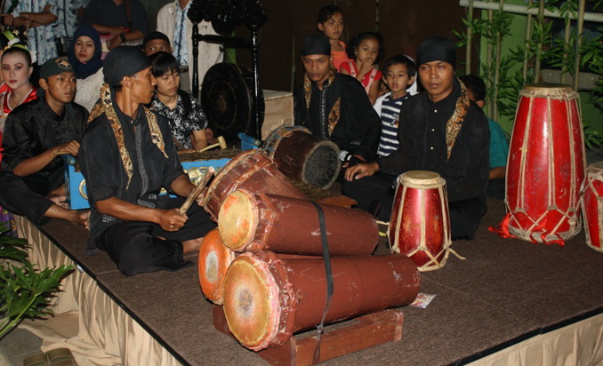 Ratu Hotel Bidakara: Fenomena Rampak Bedug