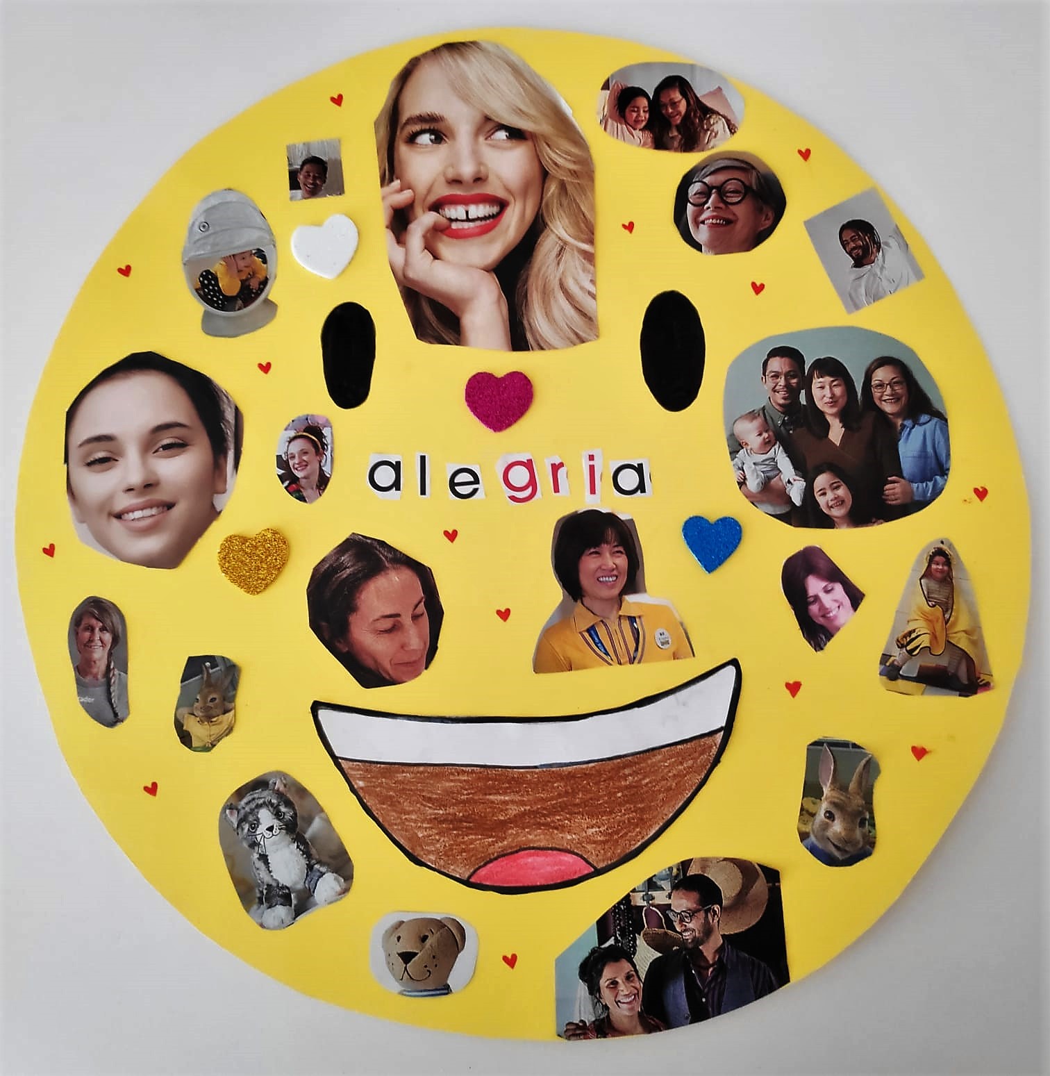 Aula da mestra Susana: Os nosos collage de alegría!