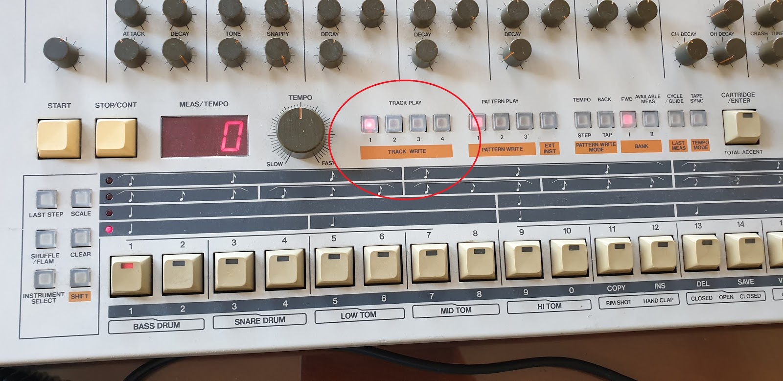 JonDent - Exploring Electronic Music: Roland TR 909 - How to Program