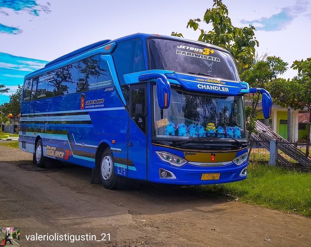 SEWA BUS WISATA PURWOKERTO: Po. B Coach Bus ( a member of 8888 family )