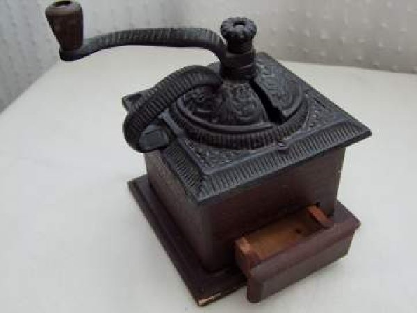 Italian Coffee: Moliendo el café en casa