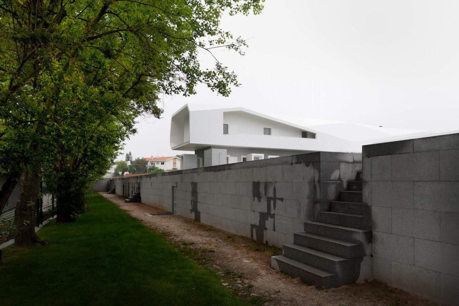 Дом всей жизни Fez House архитектора Альваро Сиза