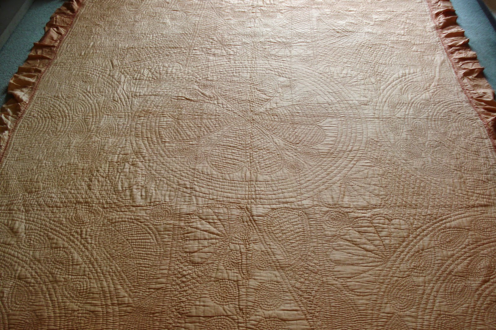 Welsh Quilts: Welsh Quilt with Unusual Quilting Patterns