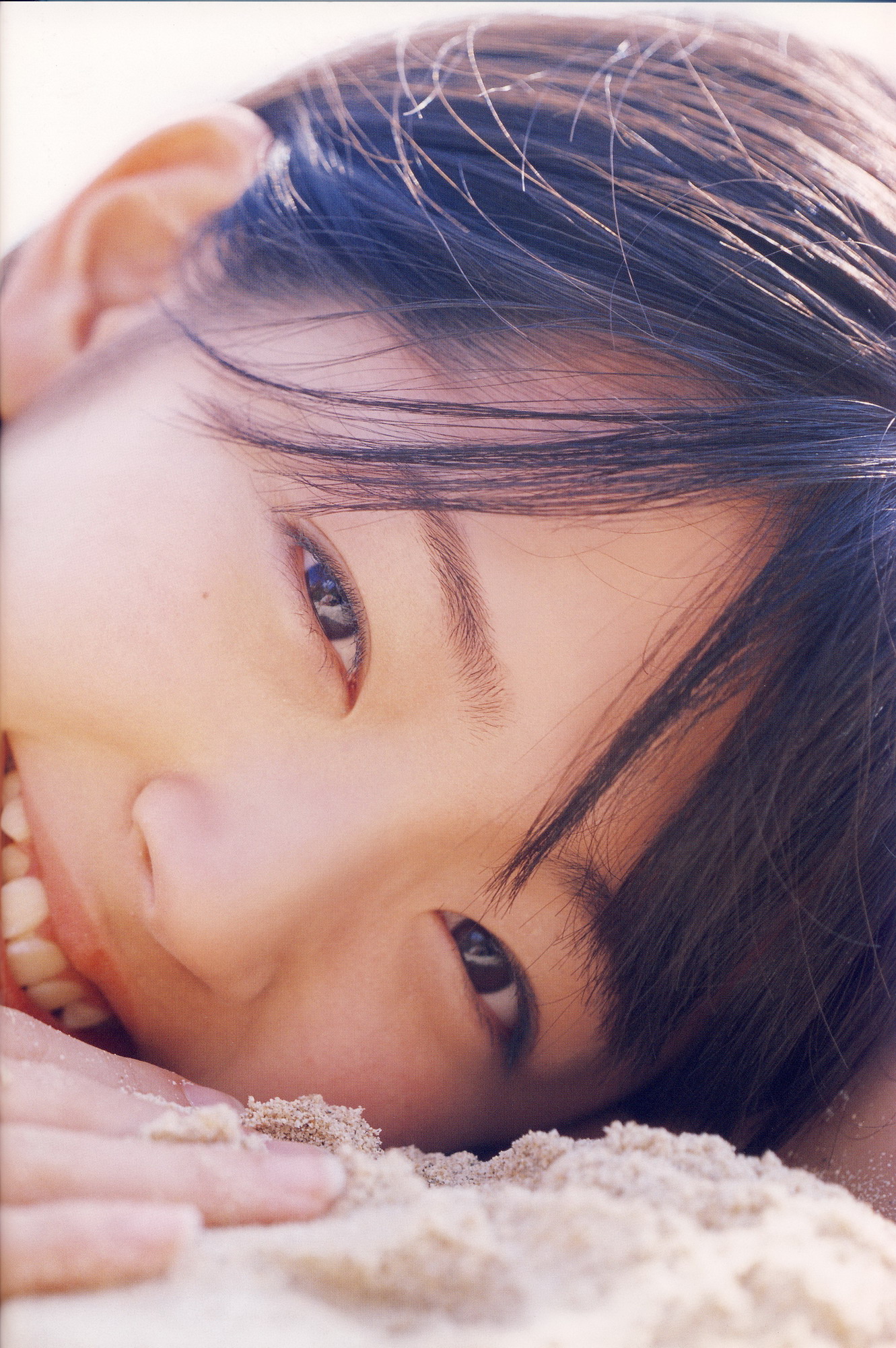 [Photobook] °C-ute - Airi Suzuki 1st Photobook - Airi