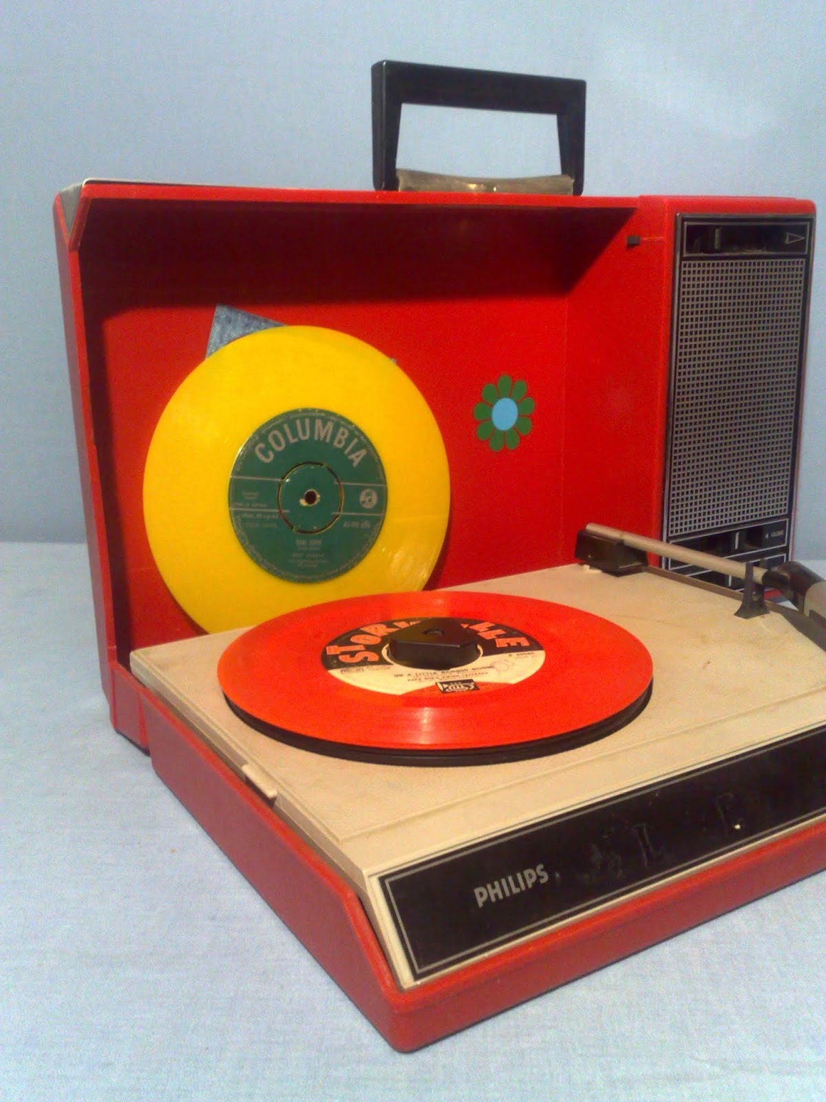TOM's TECH TOYS: PHILIPS RECORD PLAYERS