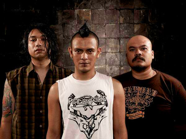 QOMS-SEGER-HANA TUBAN: NETRAL - (1995) Wa...lah