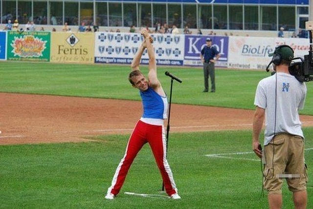 World Amazing Photos: Daniel Browning Smith : World's Most Flexible Man ...