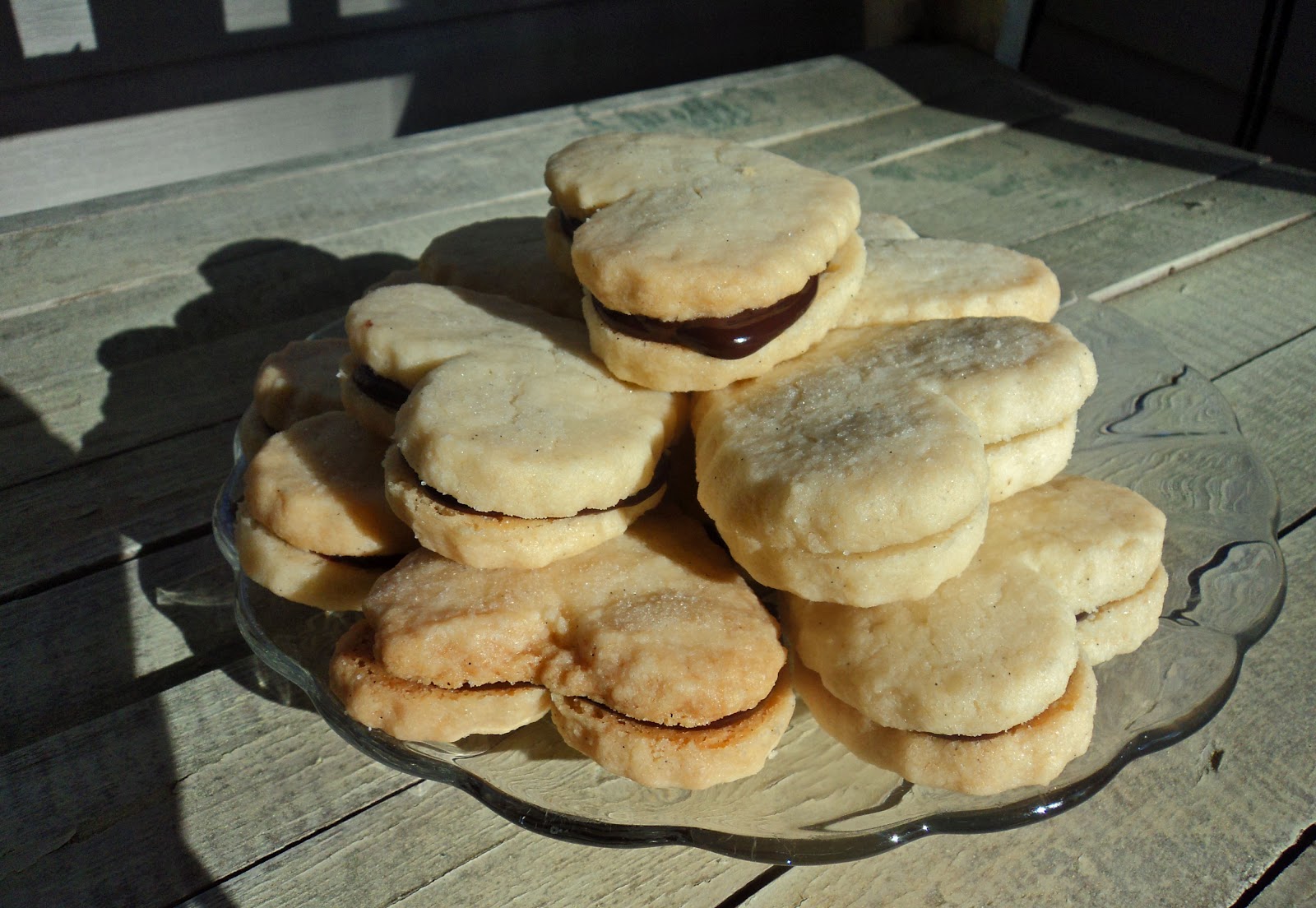 Sweet & Salty Southern Comfort: Vanilla Shortbread Sandwich Cookies