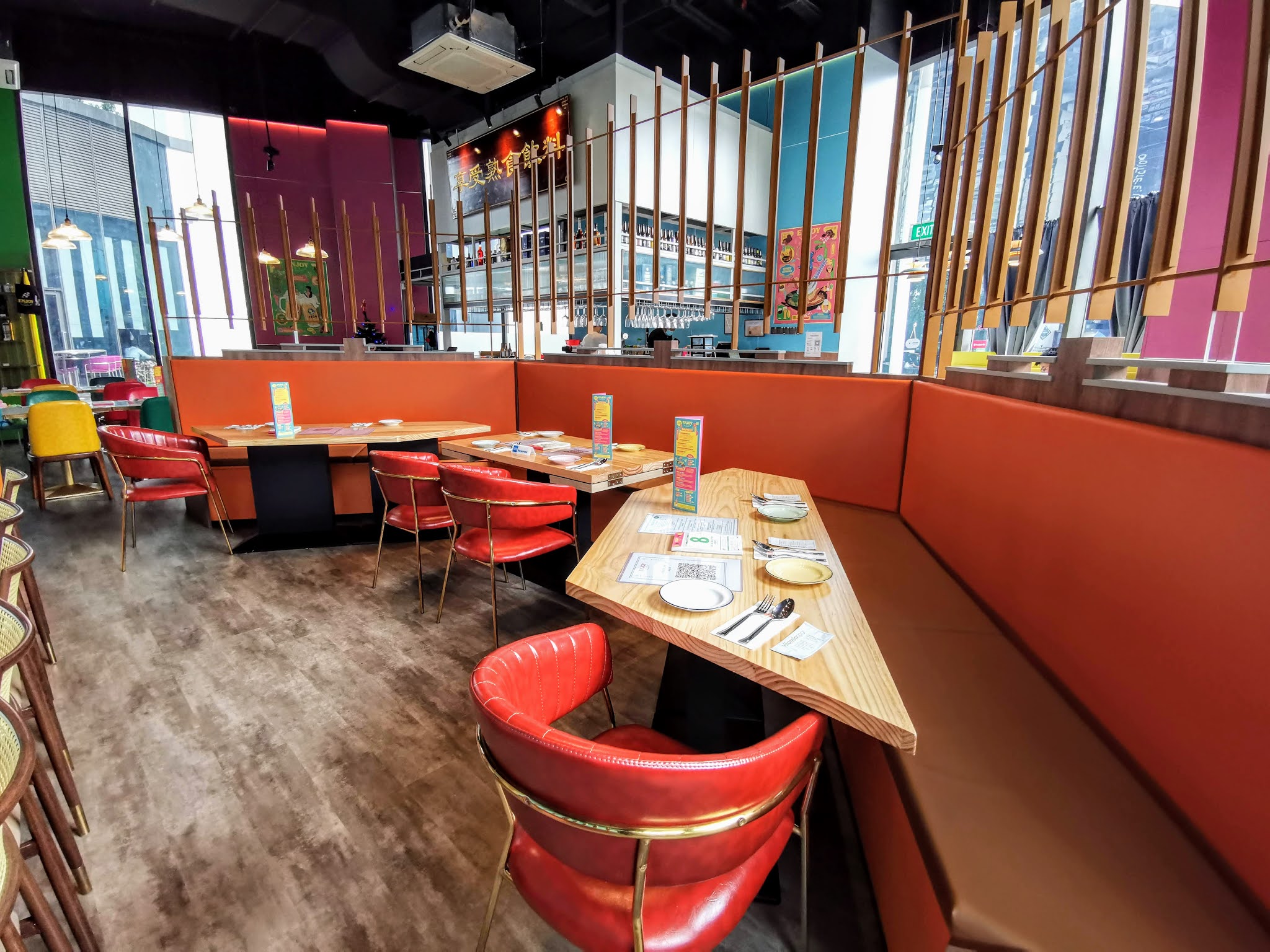 ENJOY Eating House & Bar @ Mercure Hotel on Stevens. Familiar Local ...