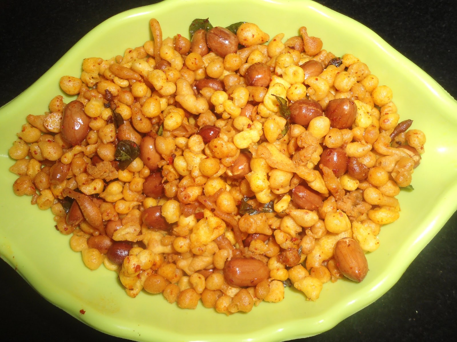 Welcome to Sreeja's Kitchen...: Kerala Boondi Mixture.