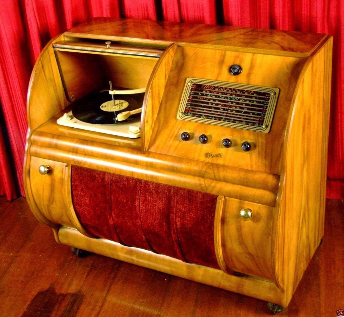 Classic Australian Radiogram circa 1940's