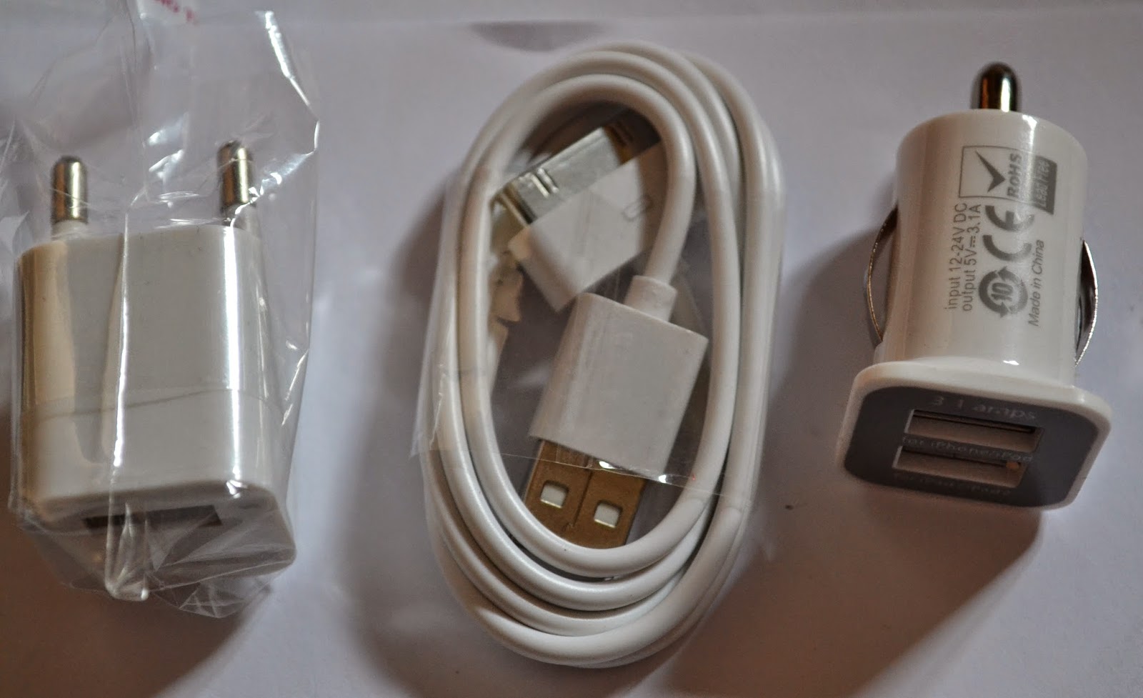 Kit cargador de iPhone 4: para el auto + red + cable USB