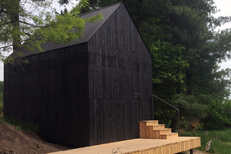 The Black Barn - The Unique Nest