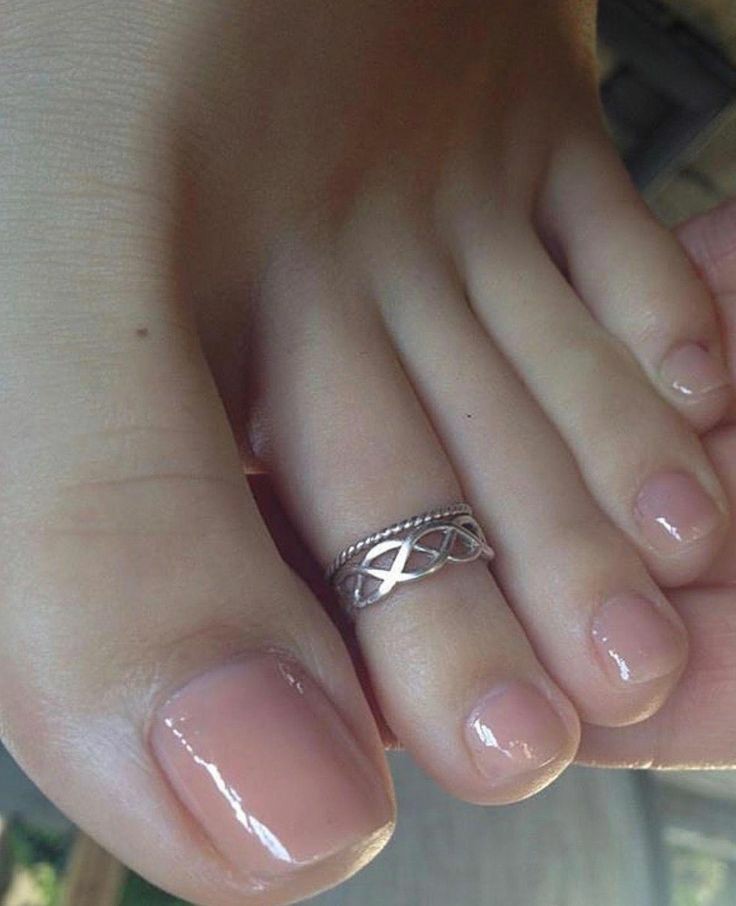 Fancy toe rings