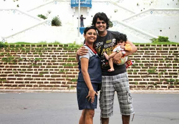 Television (TV) Anchor & Actor Manish Paul Family Photos | Real-Life Photos