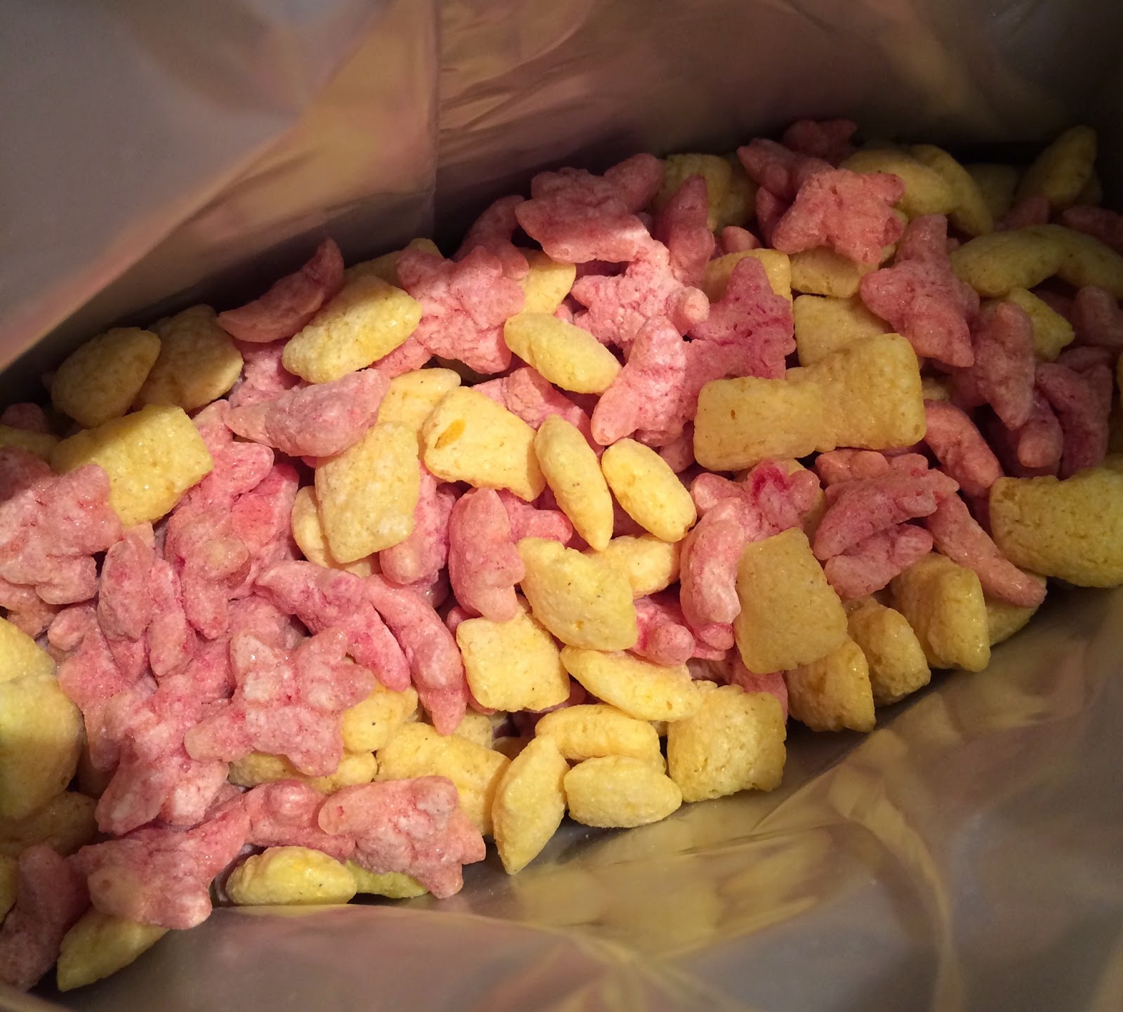 SpongeBob SquarePants Fruity Splash Cereal / スポンジボブ・スクエアパンツ フルーティー ...