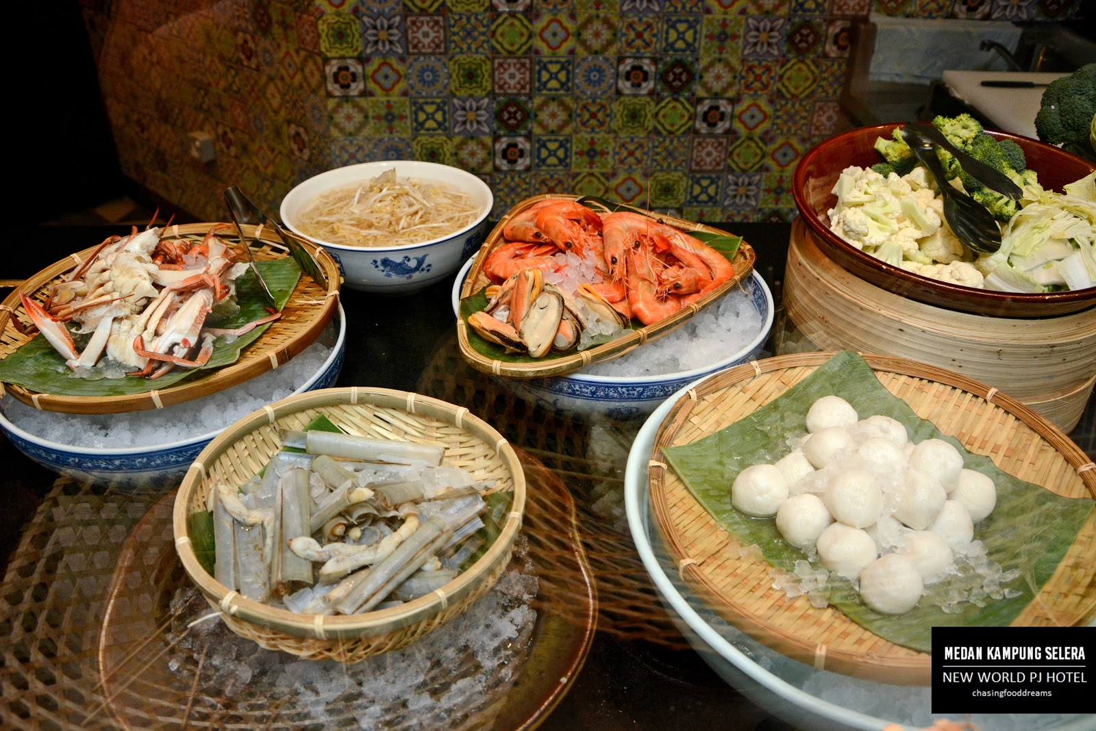 CHASING FOOD DREAMS: April 2018