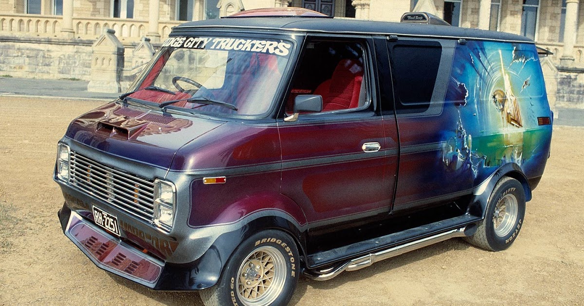 Bedford CF2 Van: Dream Warrior - Top Iconic Van Of The 1970s