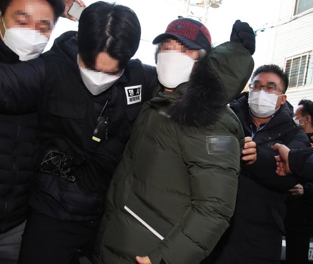 YouTubers begin recording prank videos at Cho Doo Soon's home - KpopHit ...