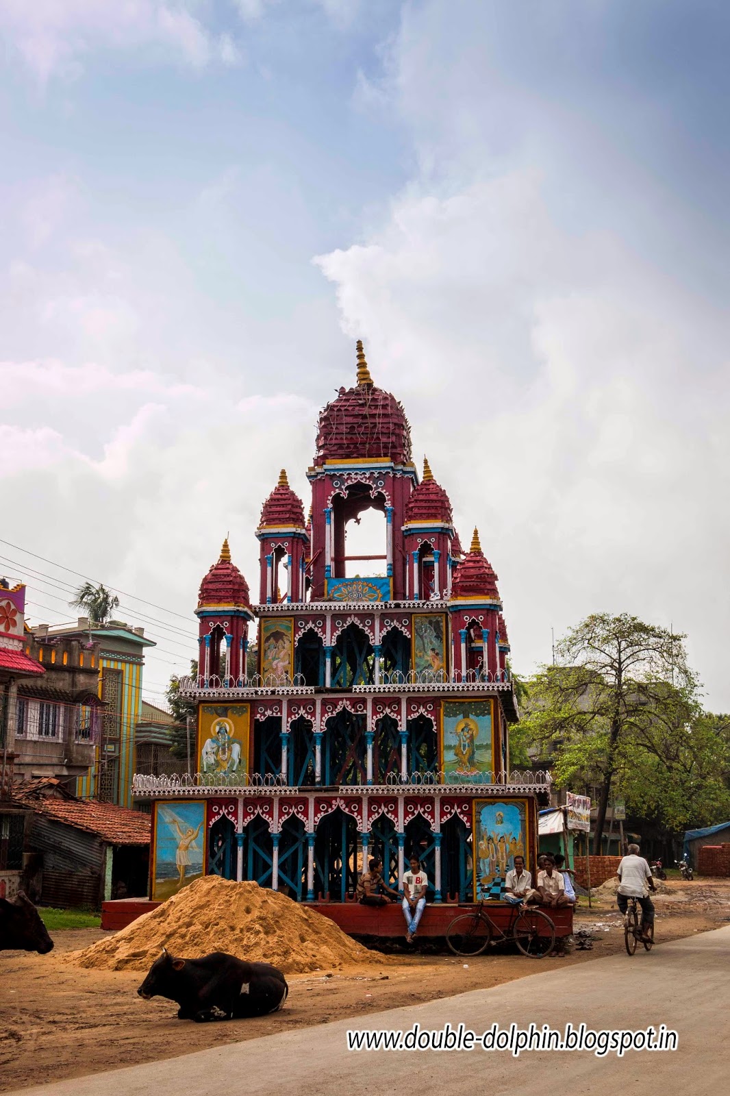 The Concrete Paparazzi: The Jagannath Temple of Mahesh, Serampore