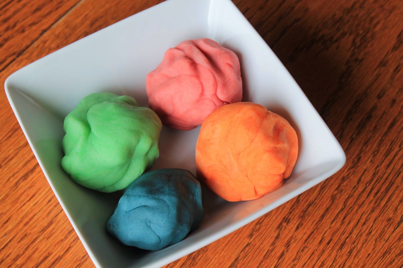 How to Make 5 Minute Play Dough