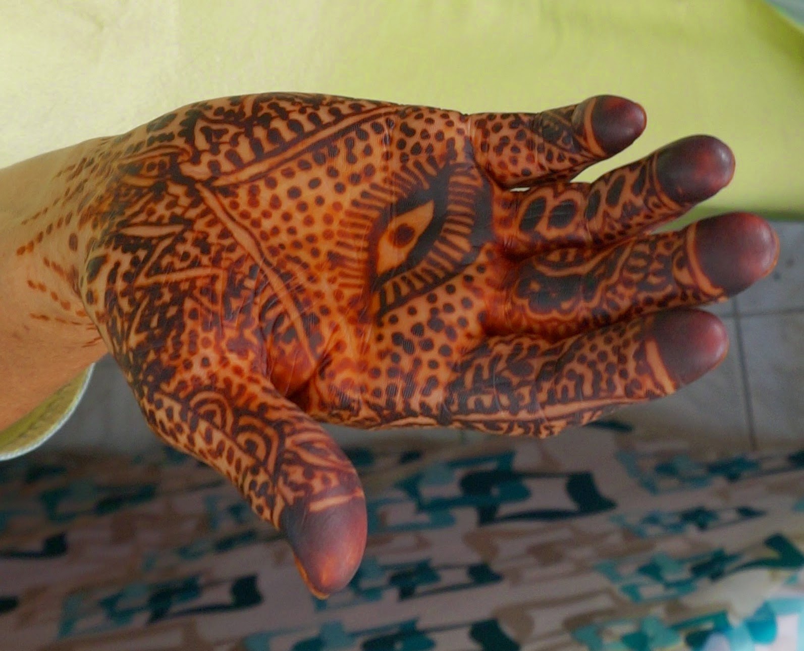 Eshkol HaKofer: Henna, Hamsas, and Eyes, Oh My: The Eye as Motif in ...