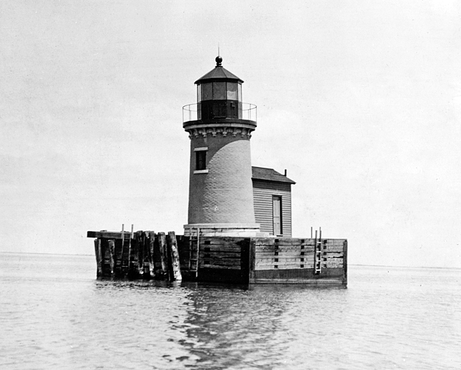 WC-LIGHTHOUSES: ST. CLAIR FLATS RANGE LIGHTHOUSES - HARSENS ISLAND ...