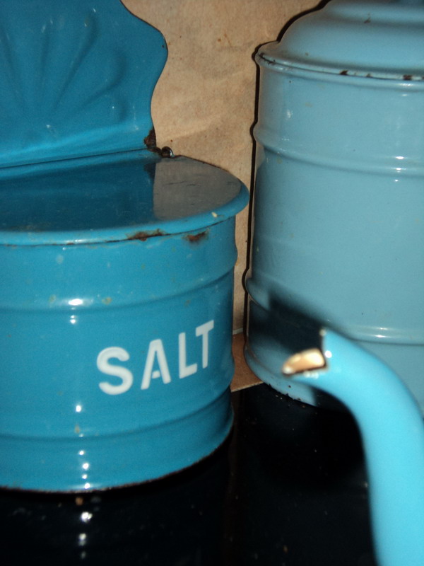 Swedish Corner~Down Under: Mixed blue enamel