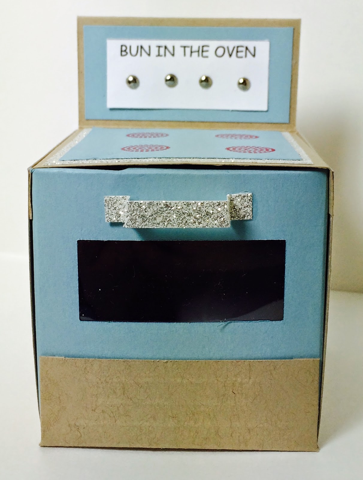 Papercraft Goddess: Bun in the Oven CASE