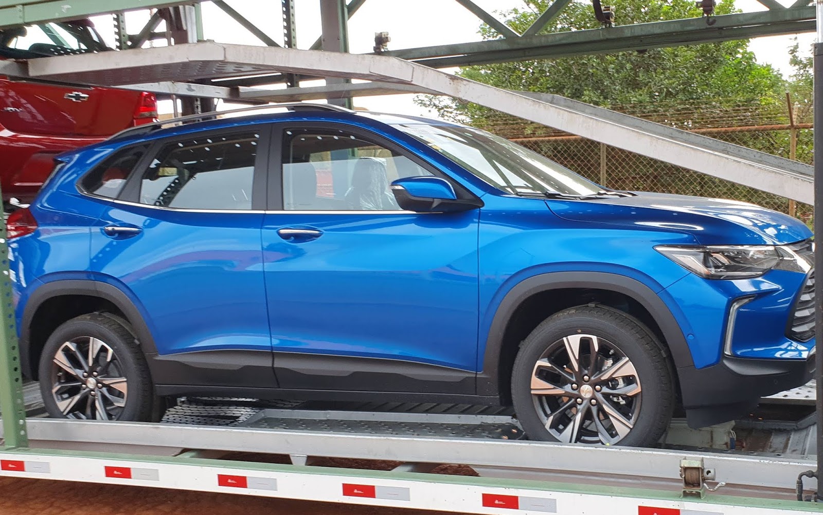 Novo Chevrolet Tracker 2021 já está nas concessionárias