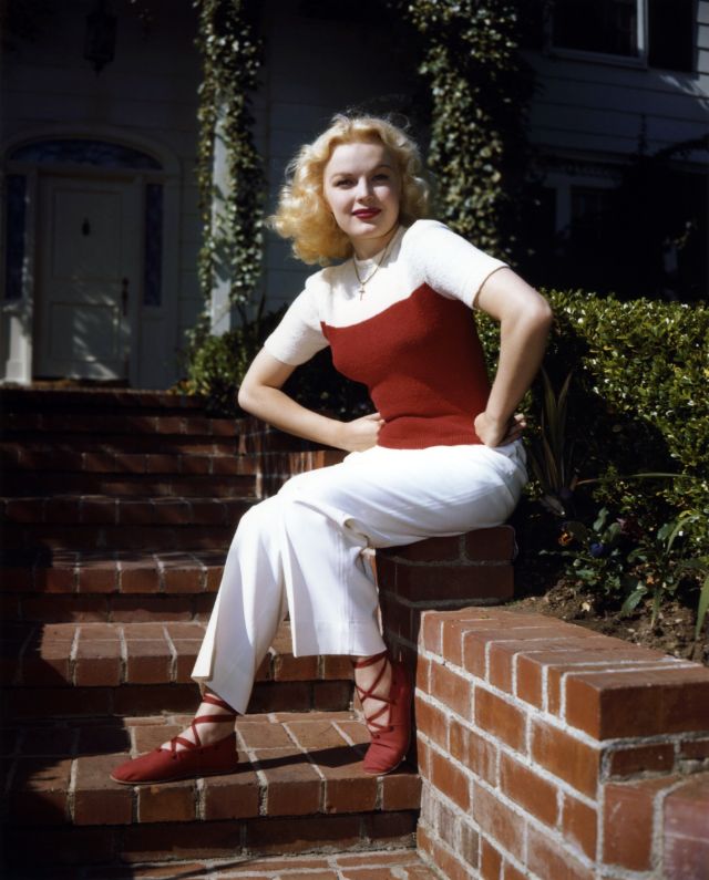 30 Glamorous Color Photos of June Haver in the 1940s and ’50s ~ Vintage ...