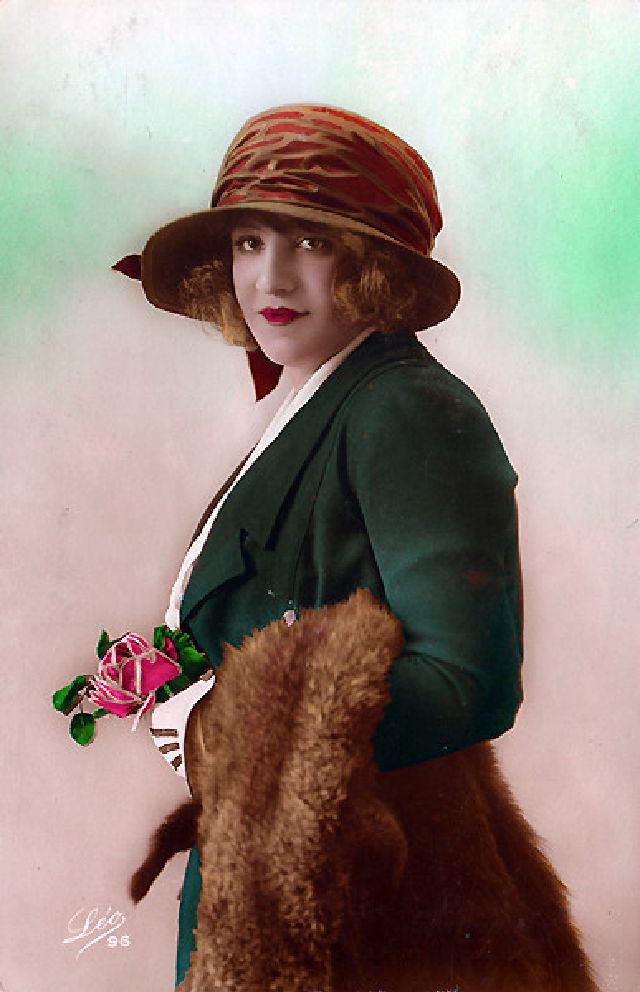 35 Cool Pics That Defined Flapper Styles of the 1920s ~ Vintage Everyday