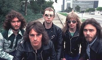 Interview with Legendary Drummer Les Binks (former Judas Priest, Les ...