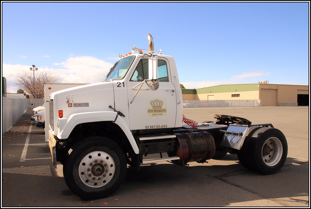 DIECIOCHO RUEDAS: GMC BRIGADIER… BATIMOVIL… EL PRIMER SÚPER TRUCK DE ...