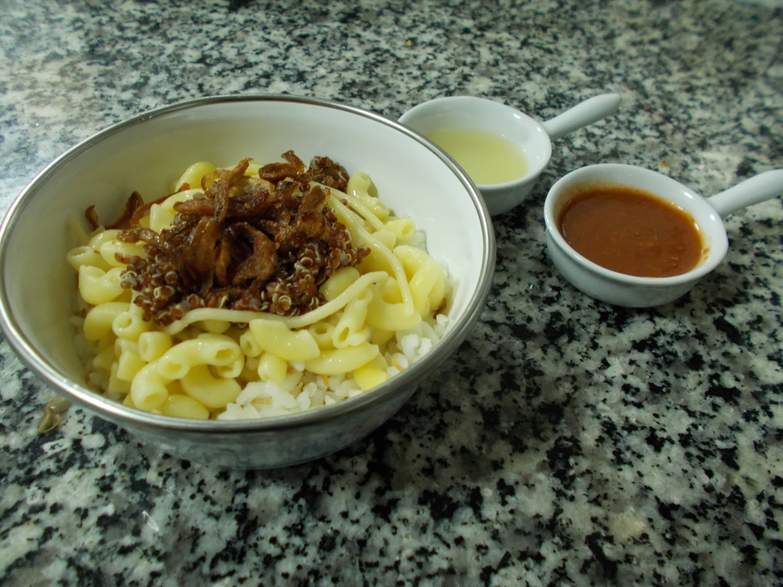 My Kitchen: kushari ...(Egyptian Rice, Lentils and Macaroni with Spicy ...