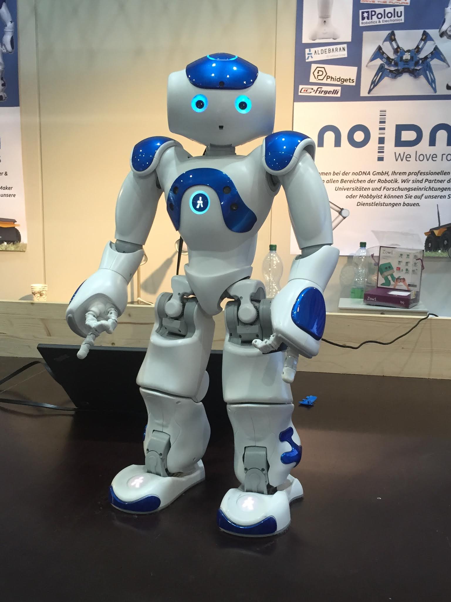 AB-robot: Les robots de compagnie