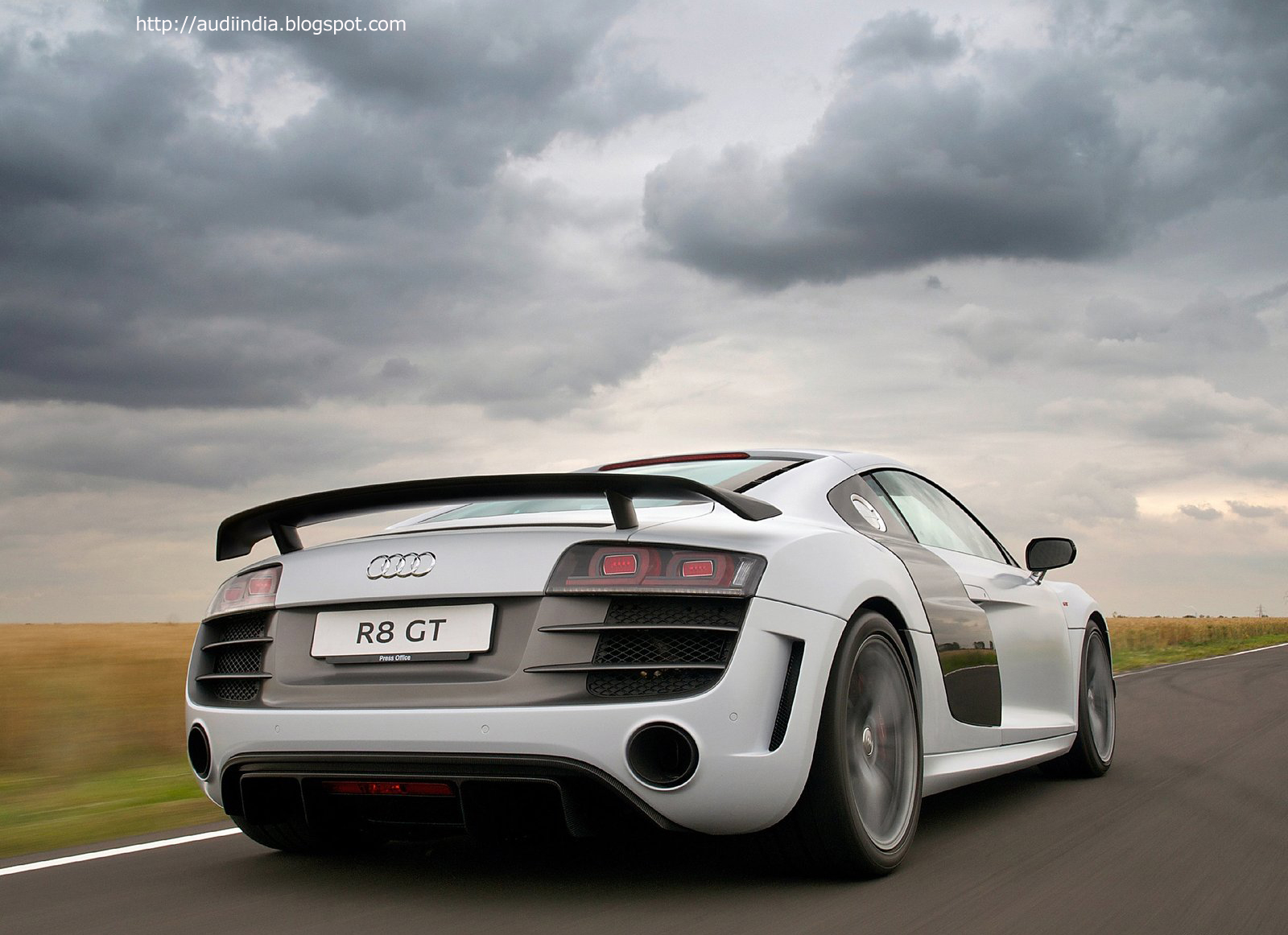 Audi R8 GT (2011) Technical Specifications/ Data/ Images/ Reviews ...
